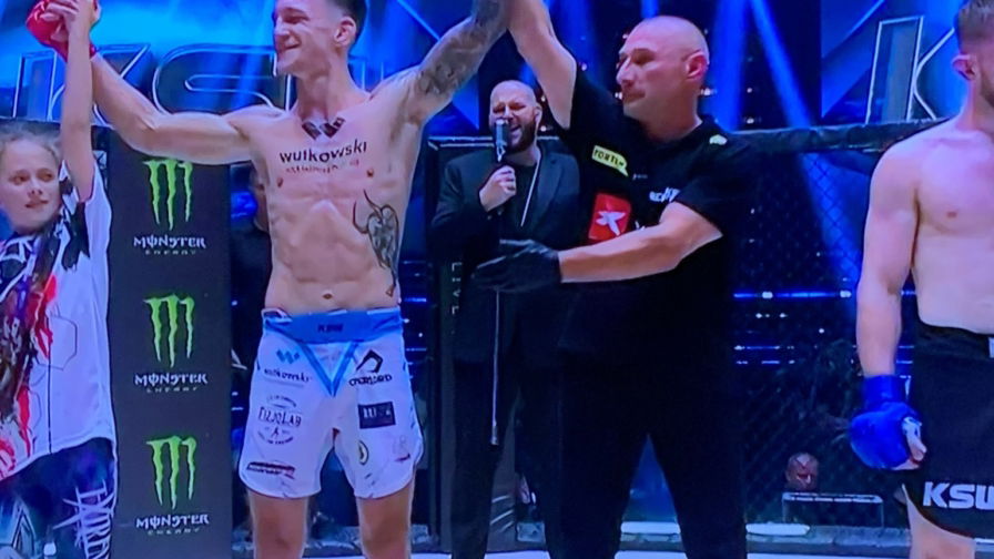 Przybysz pokonuje Djabrailova przez gilotynę! - KSW 84 - ZawódTyper