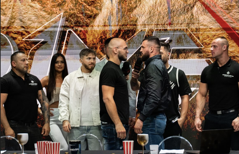 Cezary Oleksiejczuk vs Piotr Strus - O której godzinie jest walka?