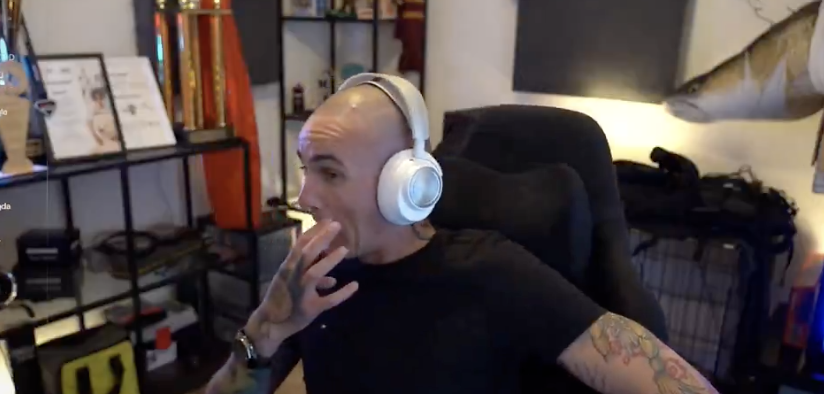 Tuszol podjął się wyzwania i...nie ma już włosów ani wąsa! [VIDEO]